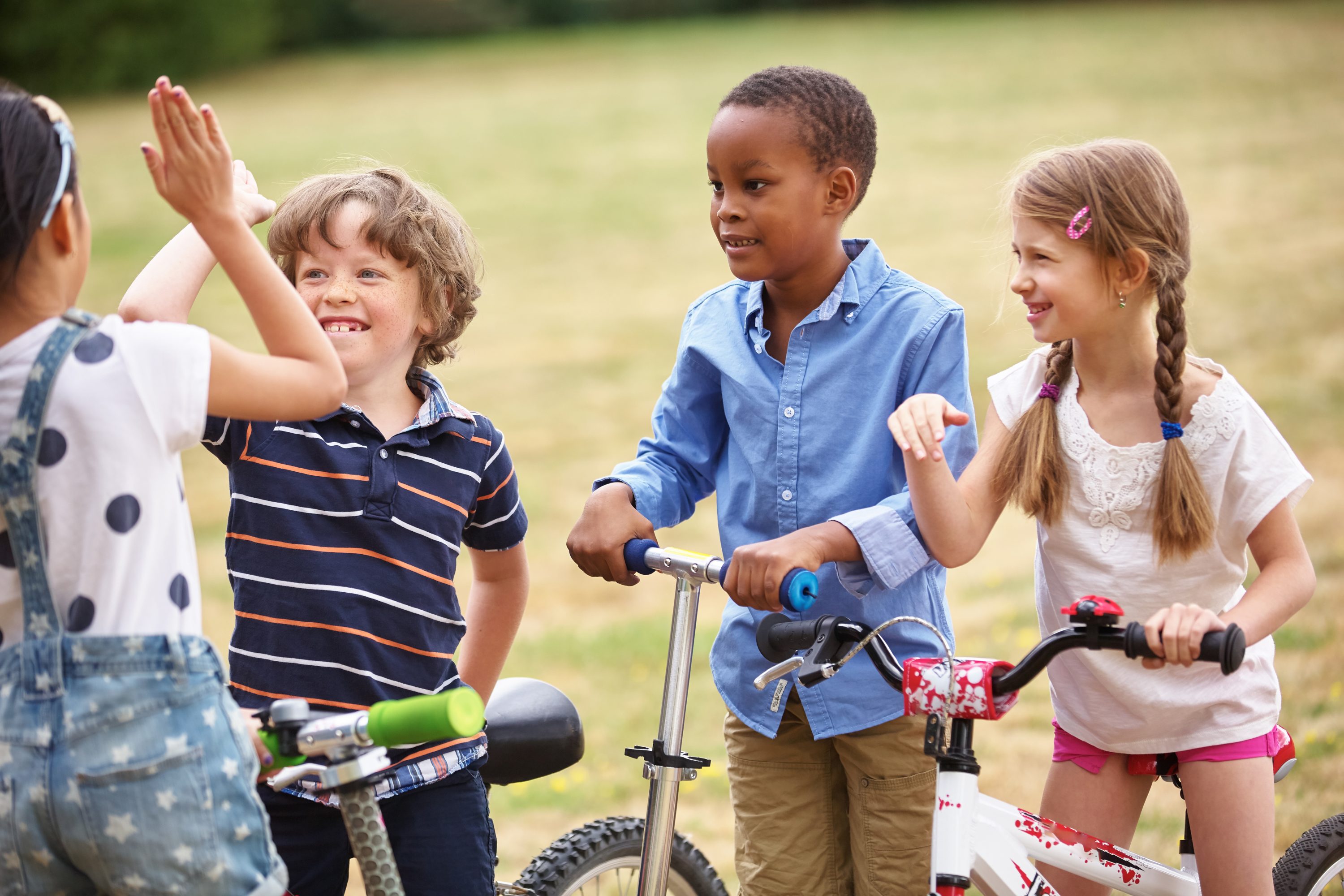 Six Steps For Dads to Help Kids Make Better Friendships – Dad Central